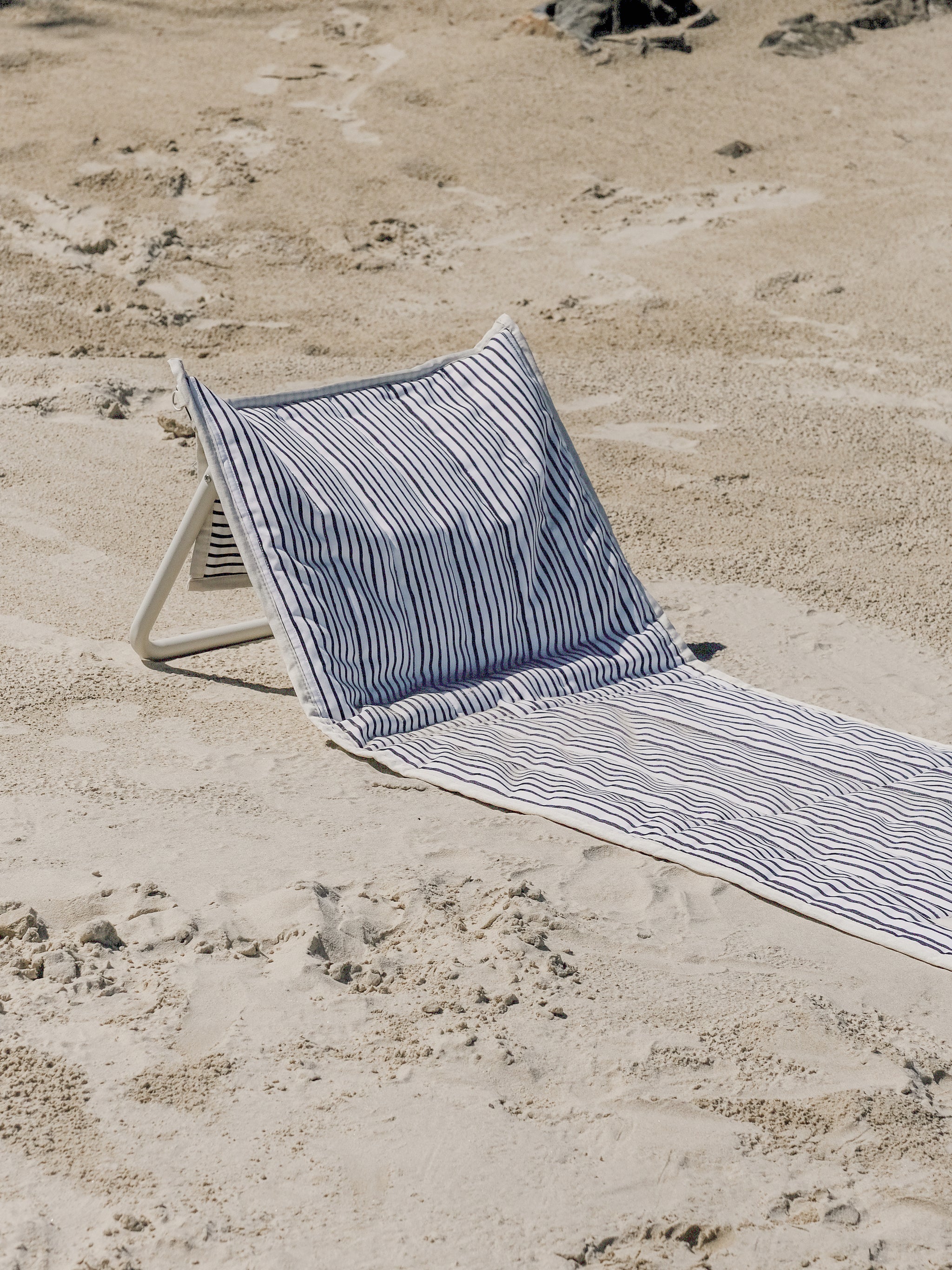 Portable & Folding Sun Lounge Chair | Natural Instinct Beach Lounger ...